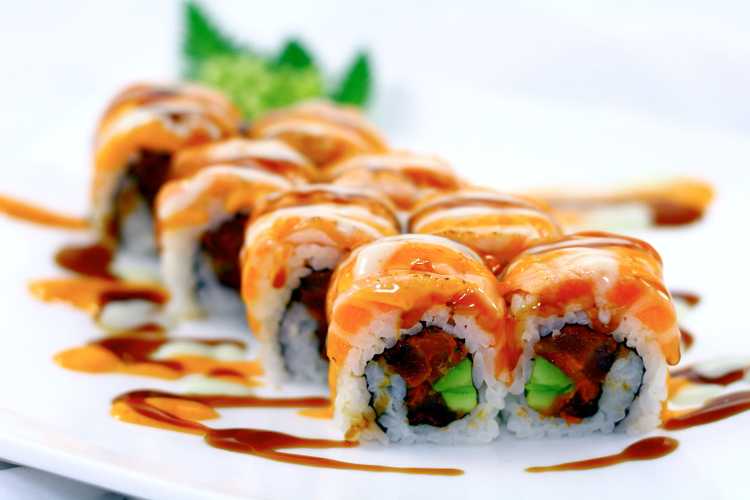 Home | Yuka Roll & Pho