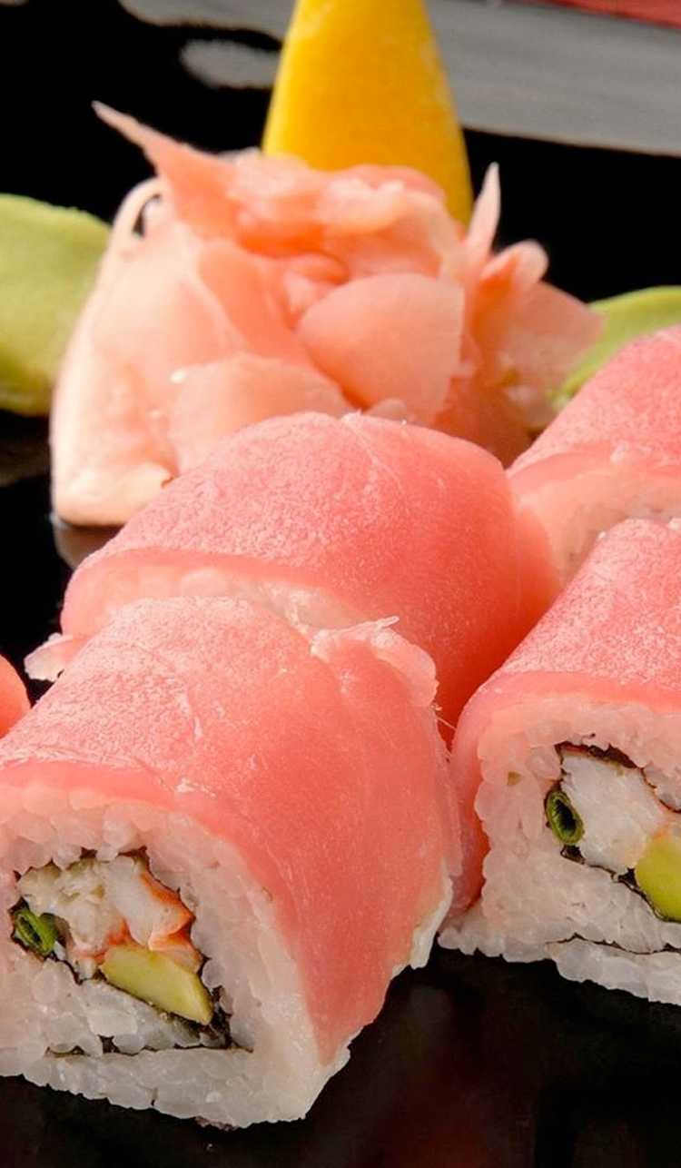 Home | Yuka Roll & Pho